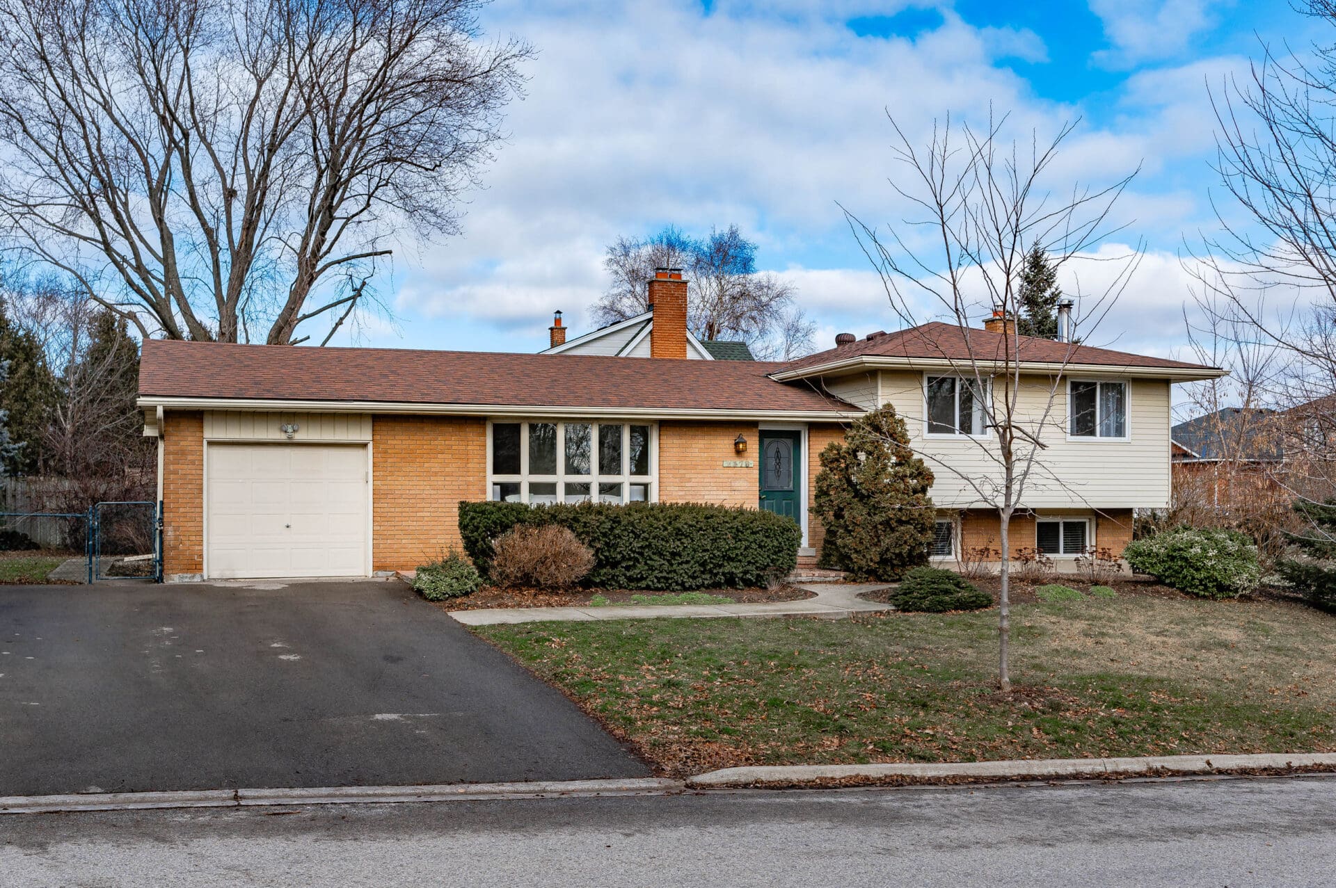 2378 Hereford Crescent, Burlington | Deborah Brown: Oakville ...